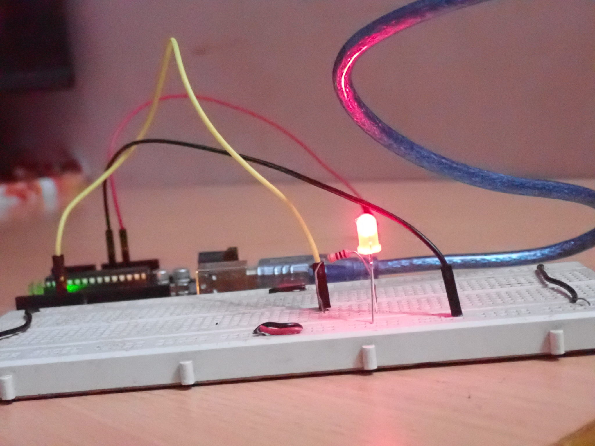 Arduino compatible coding 06: Analog output (PWM) on Arduino and LED fading