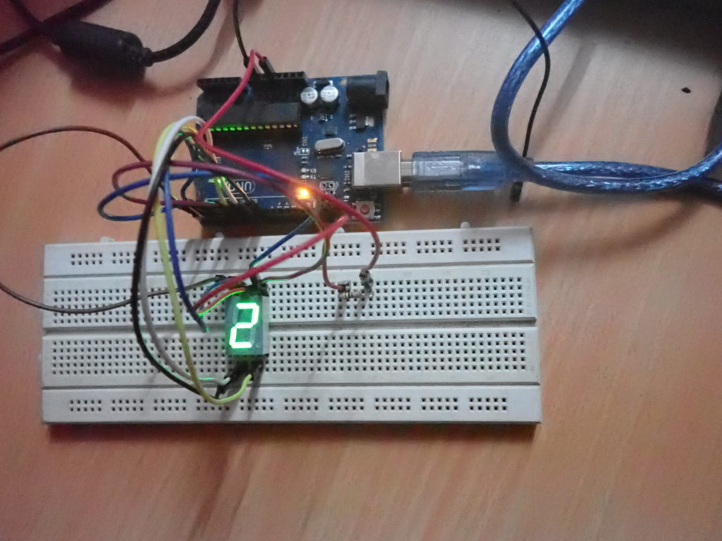 Arduino compatible coding 09: Interfacing SSD with Arduino