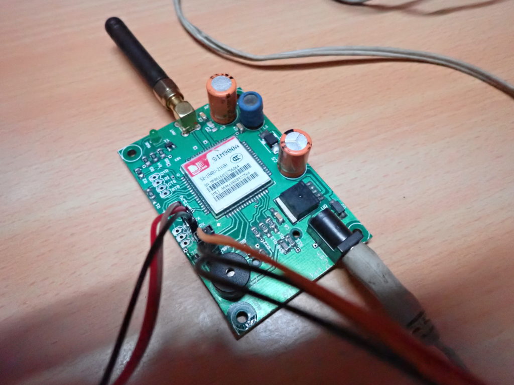 RPi Python Programming 20: Interfacing the SIM900A GSM-GPRS modem and hacking earphones